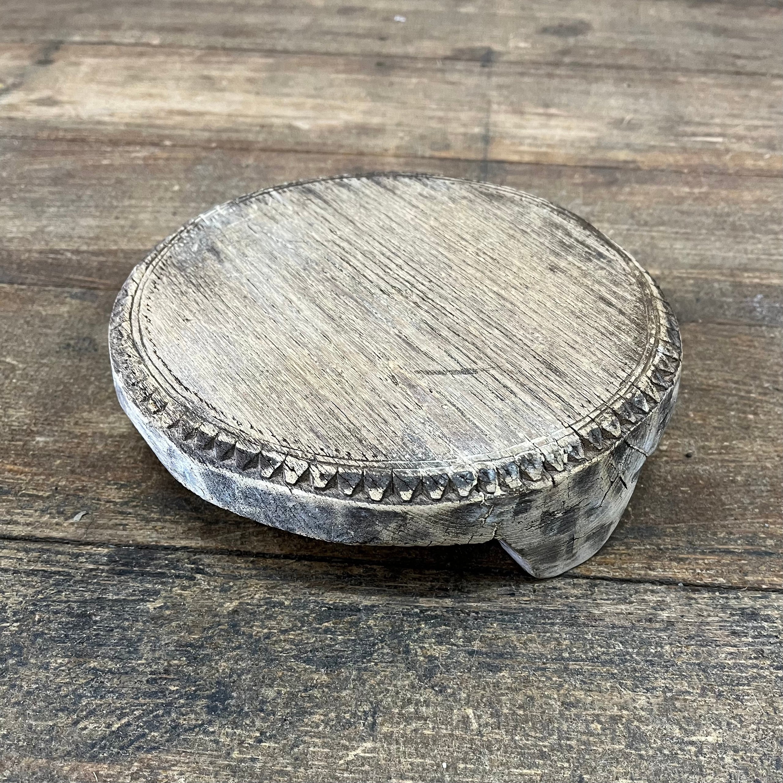 Vintage Indian chapati board - medium | OCEAN + STONE